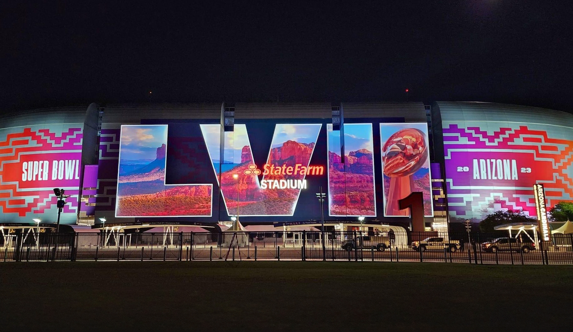 Super Bowl LVII goes big on projection mapping with Screenberry ...